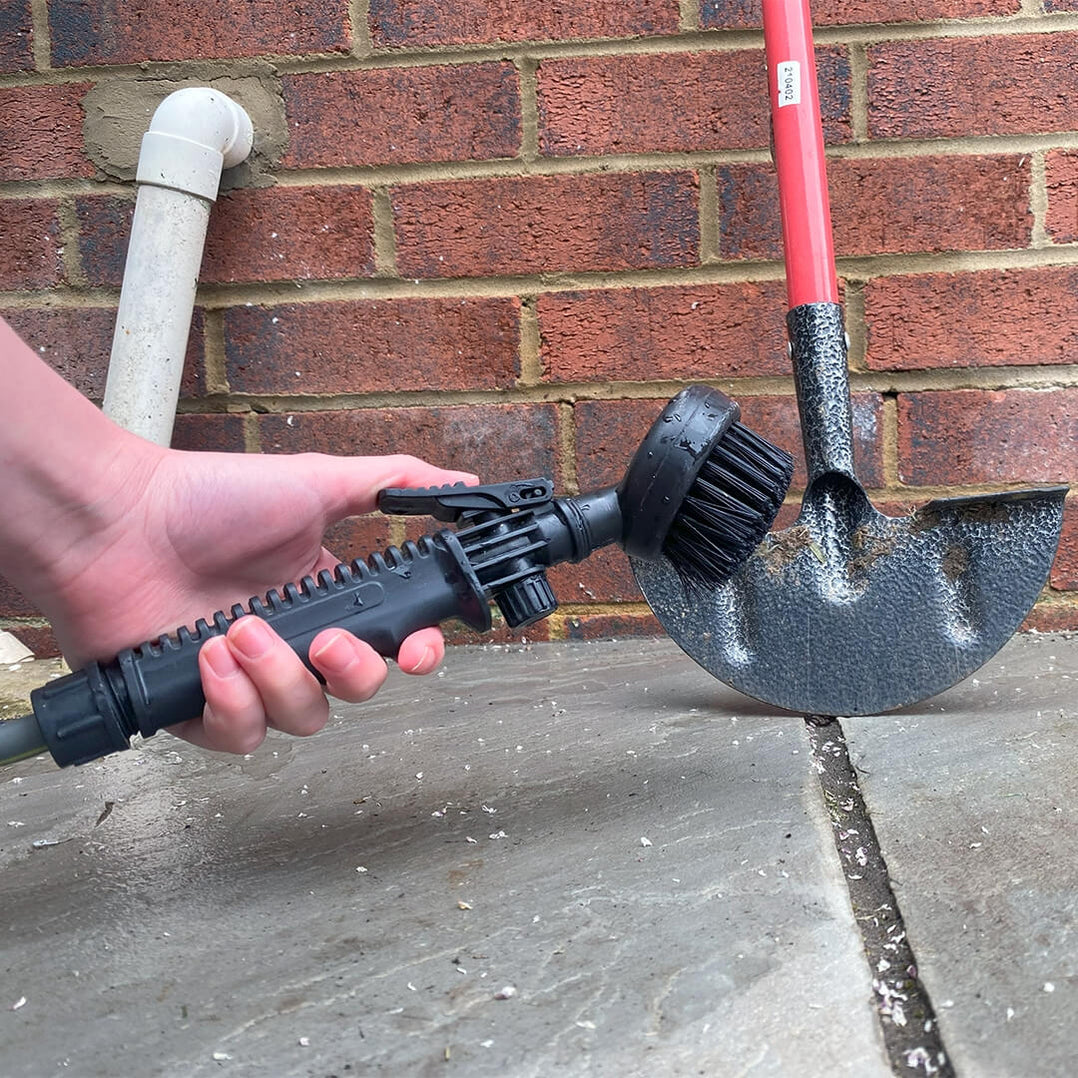 Mud Daddy® Brush & Tap Kit — muddaddy.co.uk